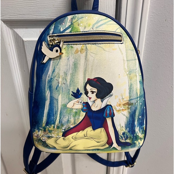 Loungefly | Bags | Last Loungefly Snow White And The Seven Dwarfs ...